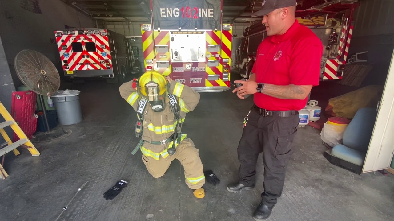 Kid's Corner: A Firefighter's Gear for Structure Fires - YouTube