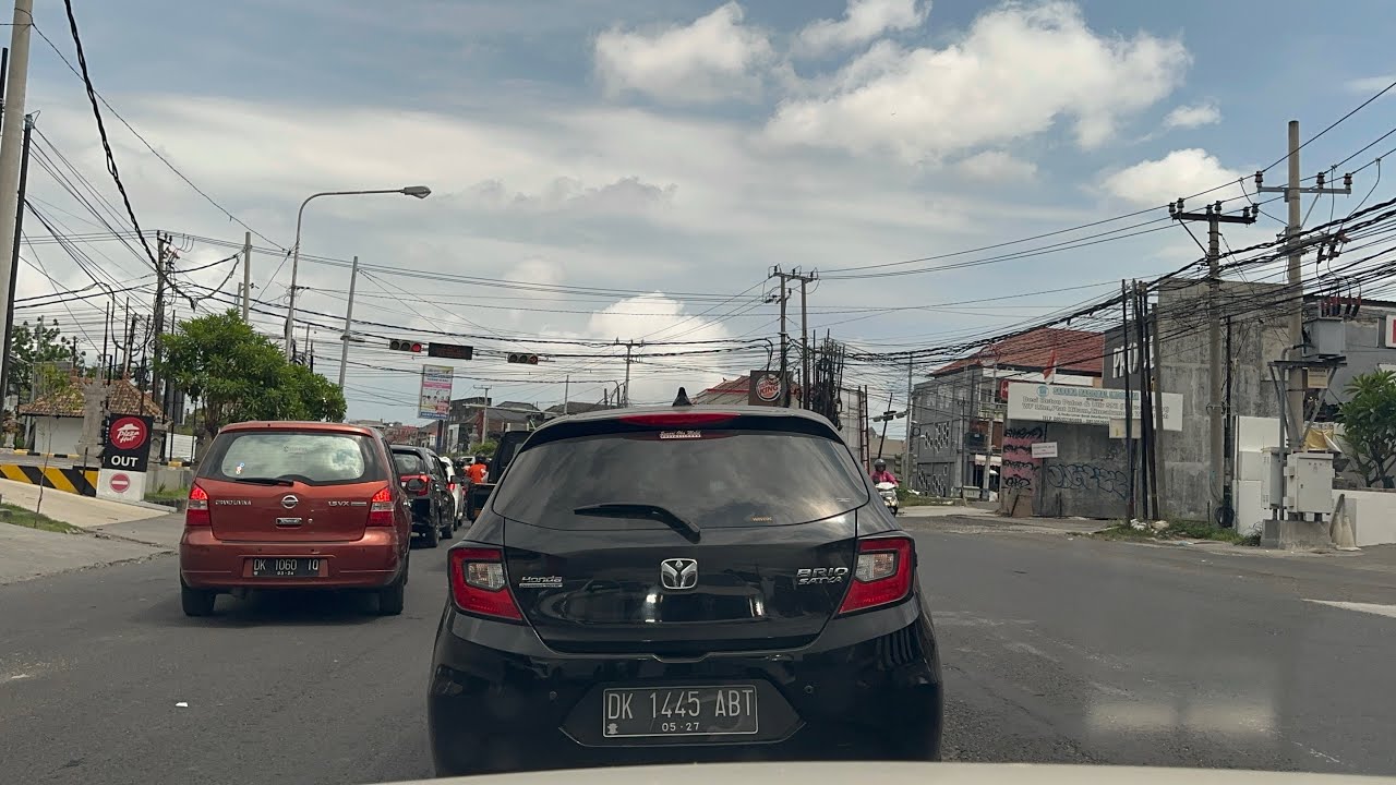 Bali Tourist Driving on Left Side | Denpasar | Bali Traffic | Rented ...