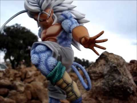 FIGURAS DRAGON BALL SS5 TRUNKS AF. - YouTube