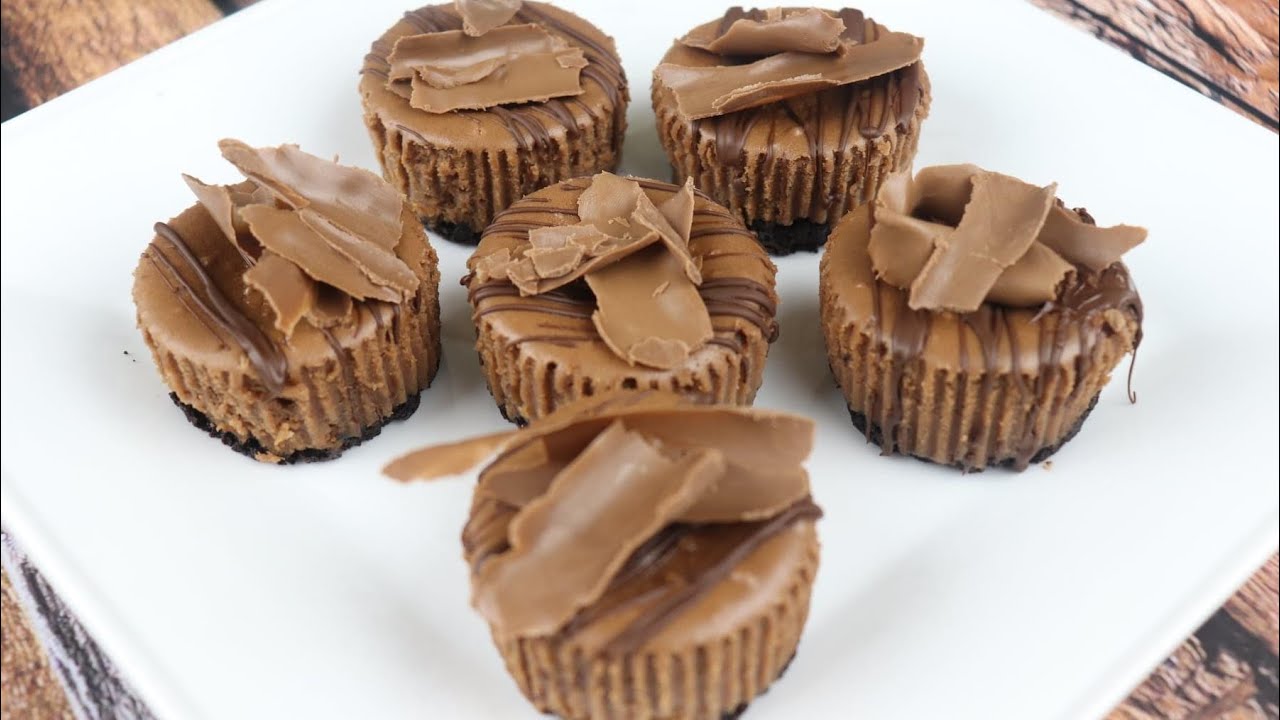Mini Chocolate Cheesecakes | Chocolate Cheesecake Cupcakes - YouTube