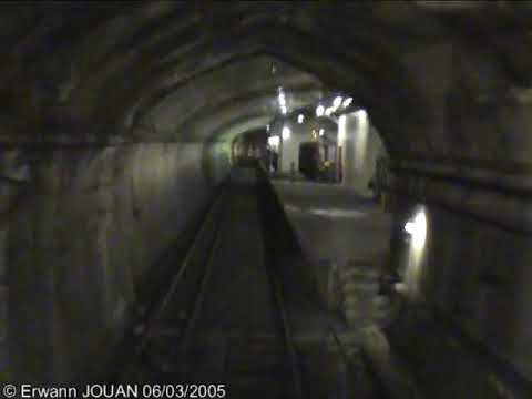 Rame Sprague-Thomson à la station Porte-Maillot « Ancien » M1 – Nuit en ...