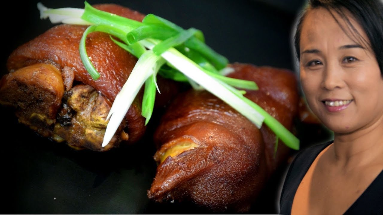 Pig's Trotter Stew - Chinese Style Cooking Recipe - YouTube