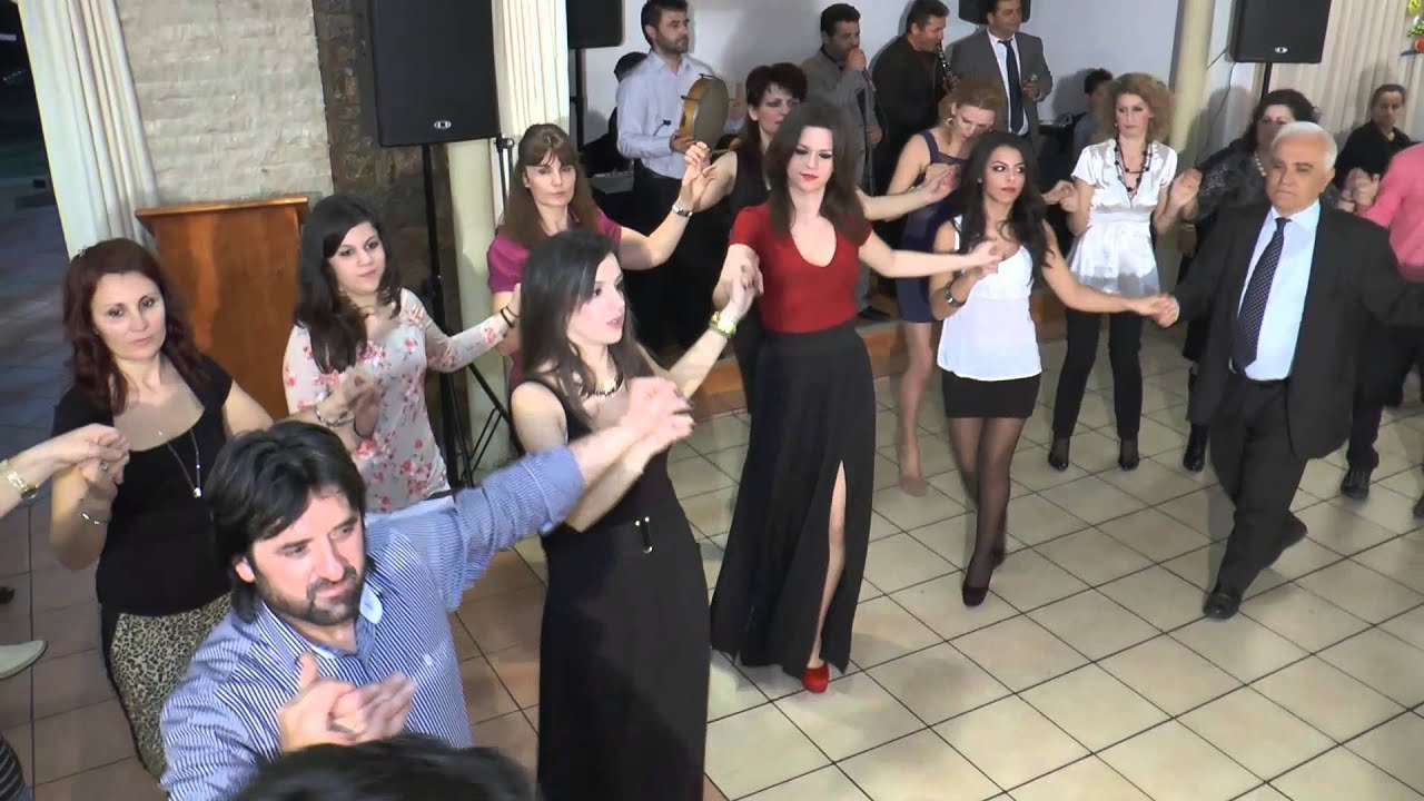 ΚΟΠΗ ΠΙΤΑΣ ΑΔΕΛΦΟΤΗΤΑΣ ΒΑΓΓΑΛΑΤΙΟΥ-βιντεο 2-22/2/2014 - YouTube