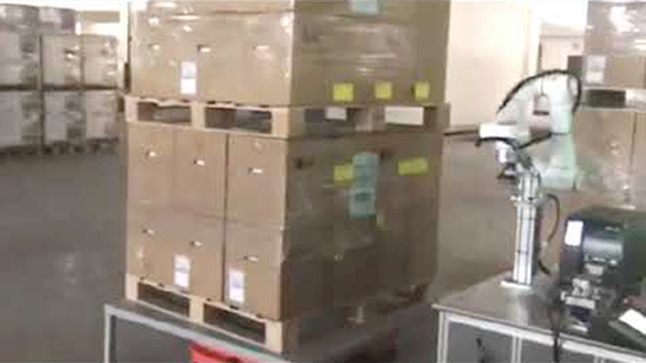 robot type print labeling machine for pallets cartons laser print ...