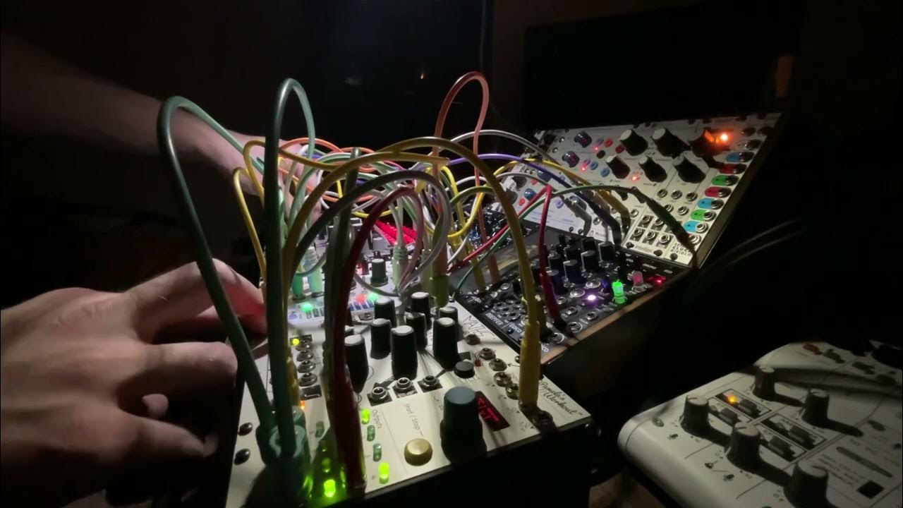 Pulse // Modular Synthesizer jam // #jamuary2023 - YouTube