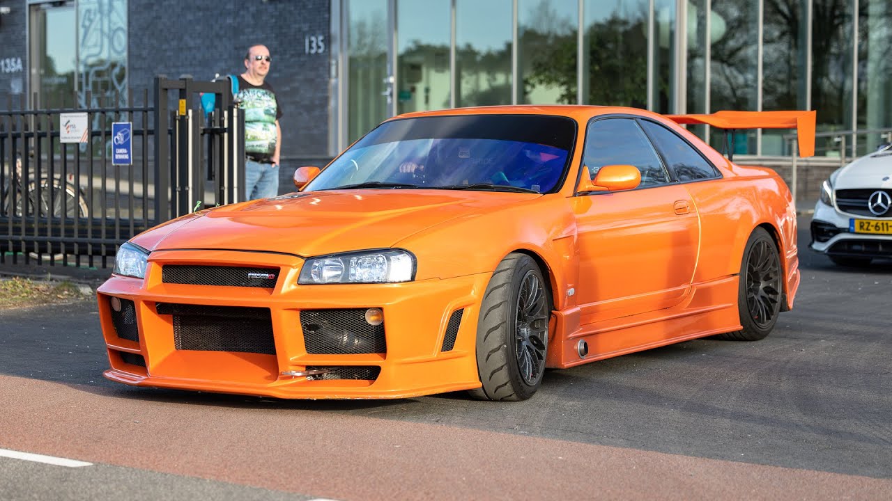 Nissan Skyline R33 Bee R B334R - CRAZY Burnouts & Powerslides ! - YouTube