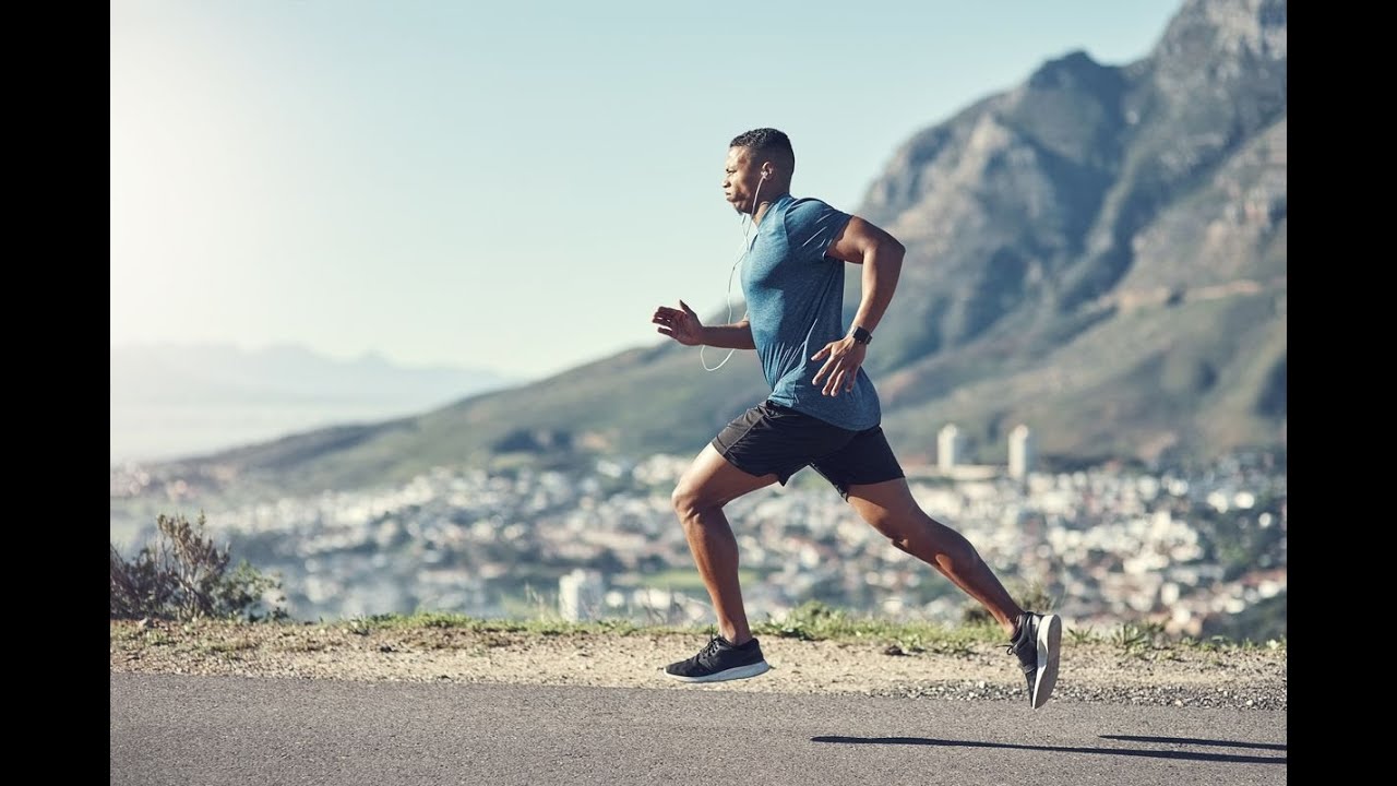 Runners be like in the strongest battlegrounds - YouTube