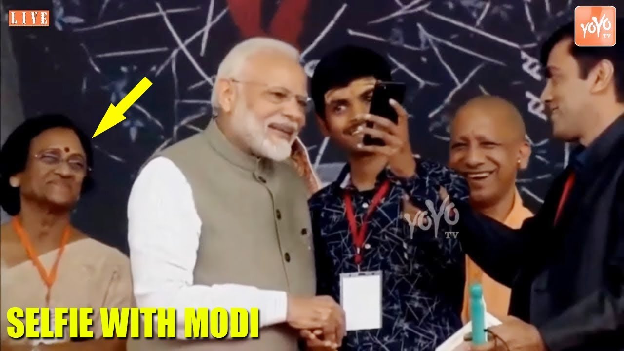 Boy Selfie With Modi on Stange 2020 | PM Modi Heart Touching Moment ...