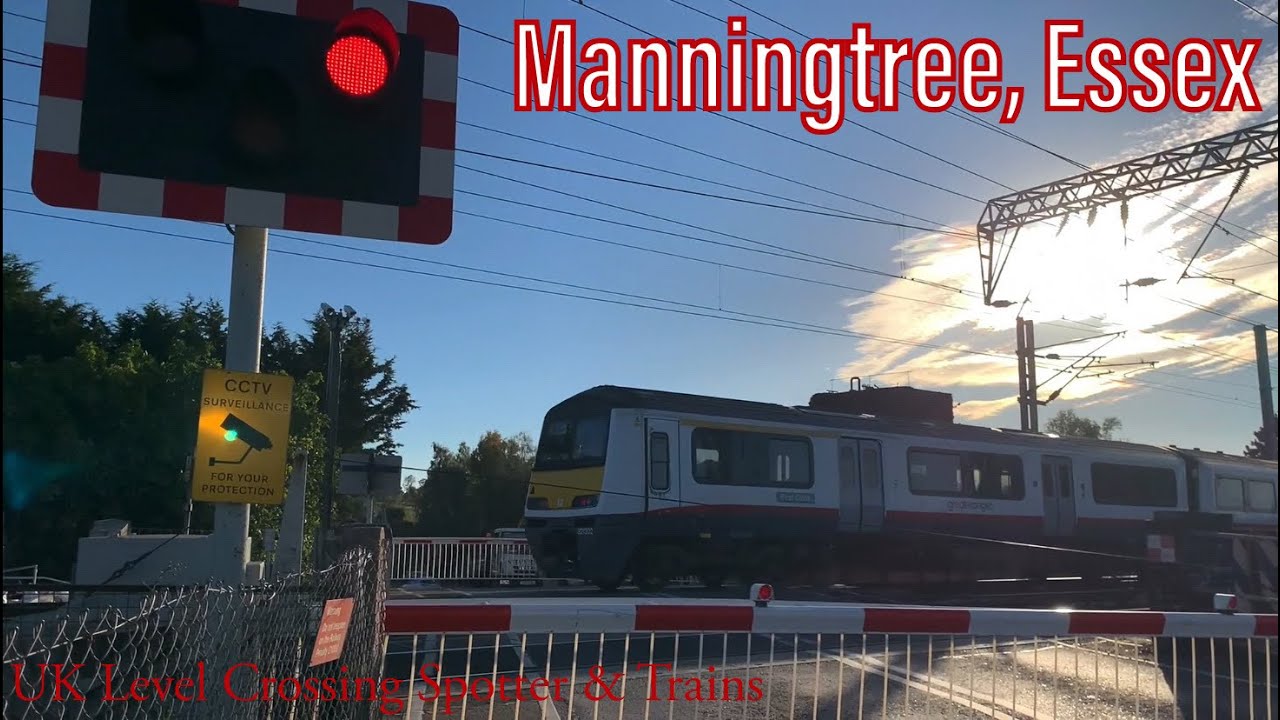 Manningtree Level Crossing, Essex - YouTube