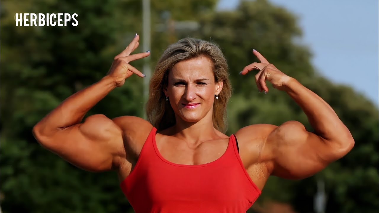 Ifbb Pro Muscle Girl Lenka Ferencukova Woman bodybuilder - YouTube
