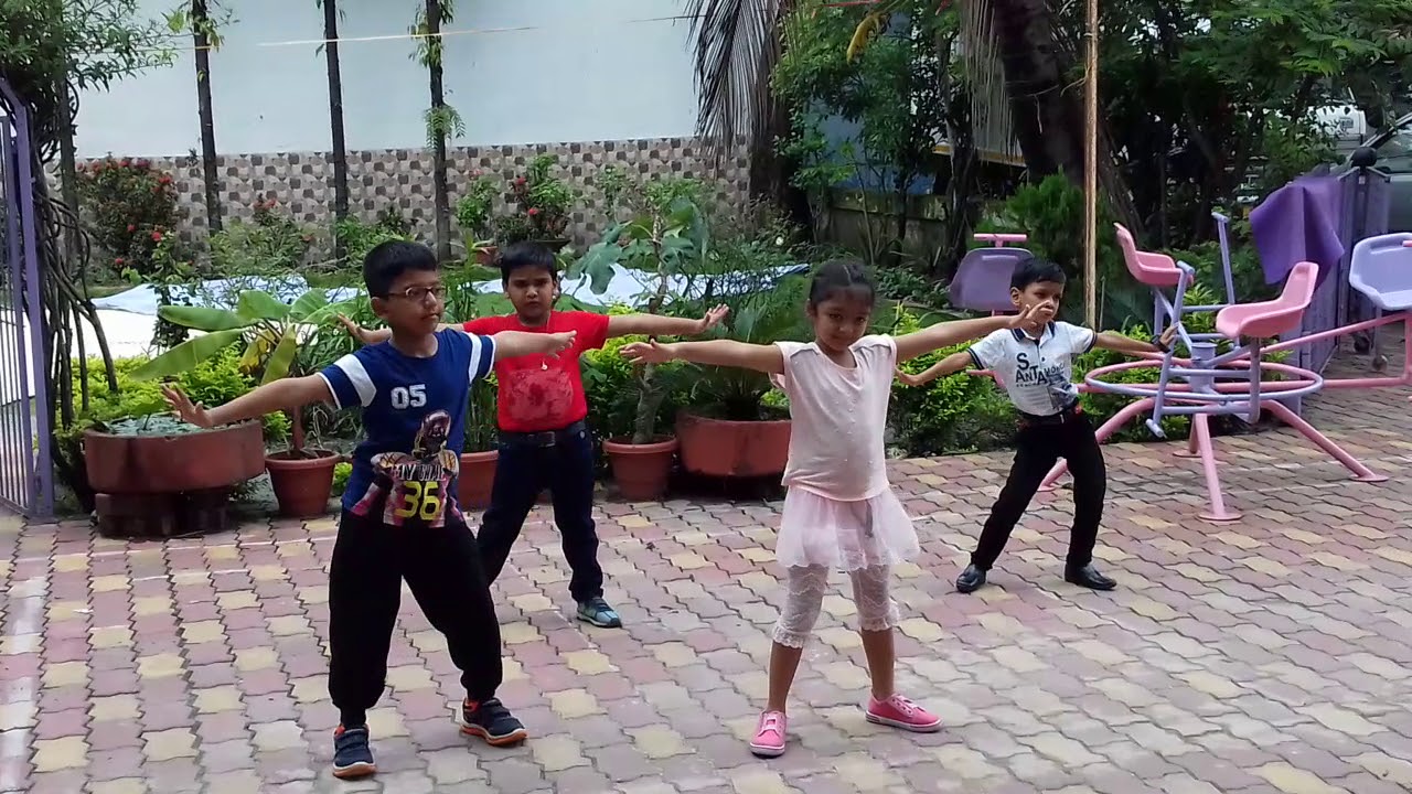 Dance Performance of Bunku☺ - YouTube