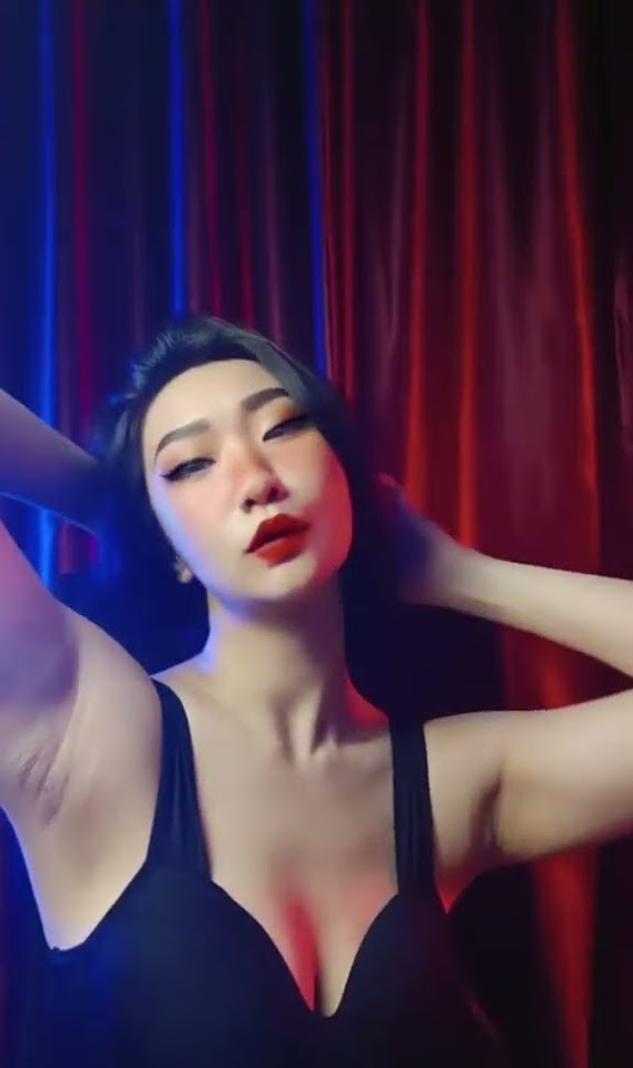 "I'd do anything for that boy" | Your Chindo Mommy #shorts - YouTube