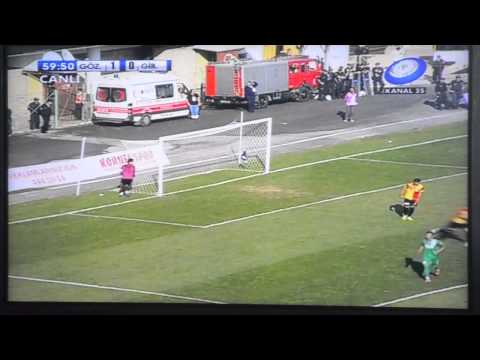 Göztepe'miz - Giresunspor / Cihan Yılmaz'ın Direk Dibinden Dışarı Çıkan Frikiği