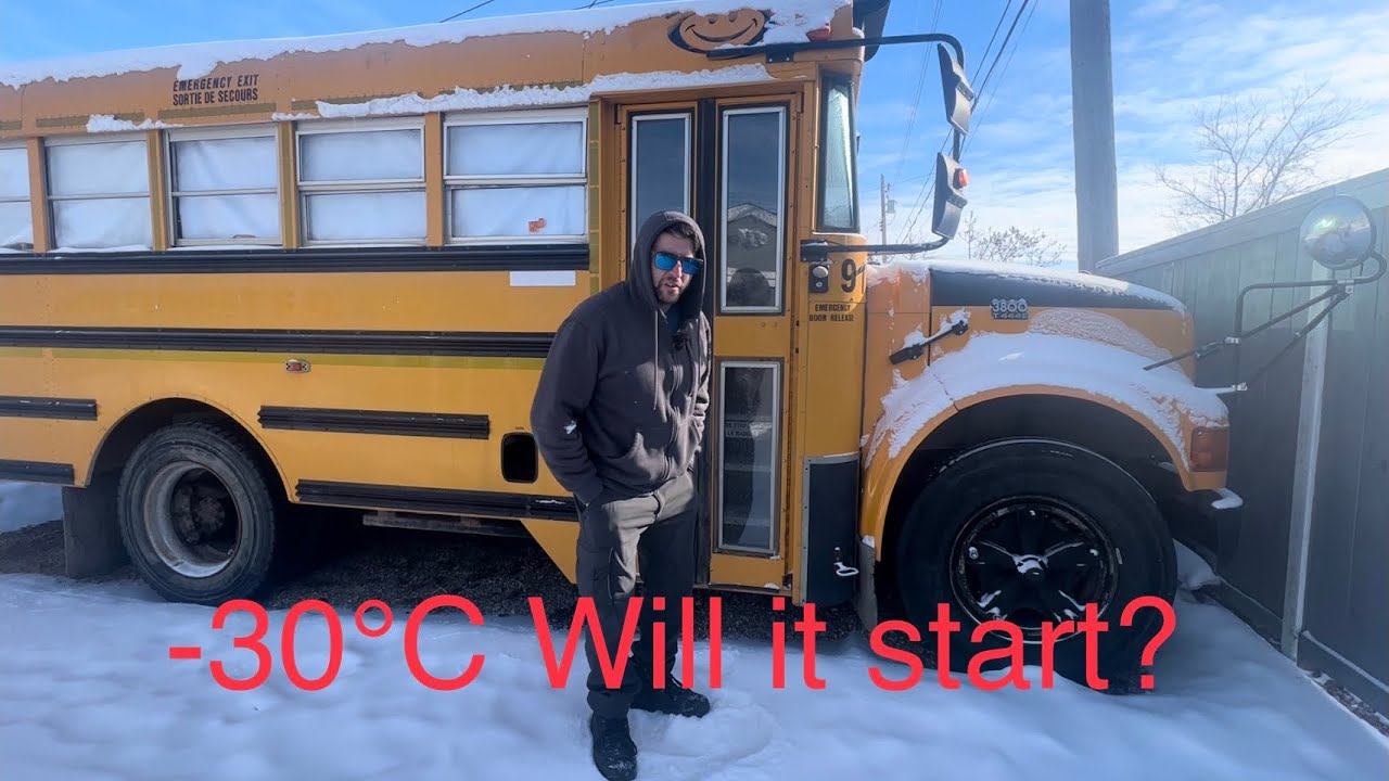 -30°C bus cold start - YouTube