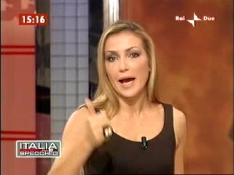 Valerio Merola a Italia allo Specchio Isola dei Famosi Rai - YouTube