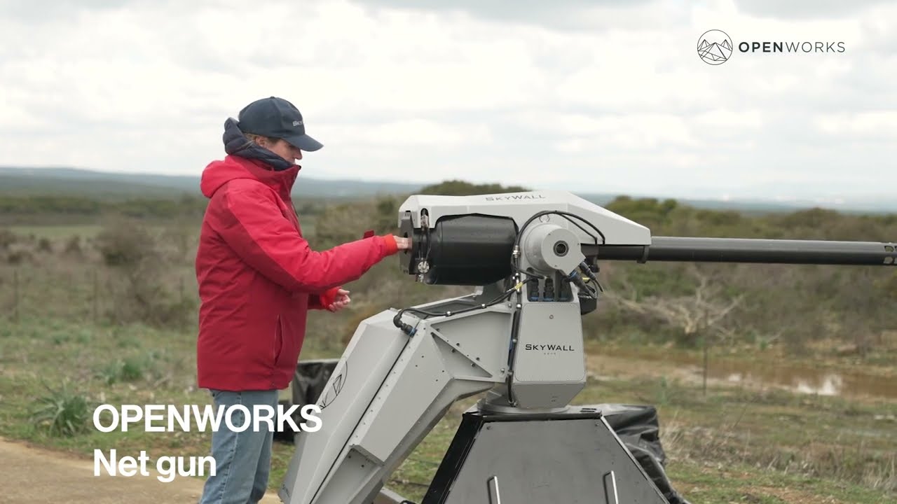 NATO NNTEX22C featuring SkyWall Auto autonomous drone net-capture - YouTube