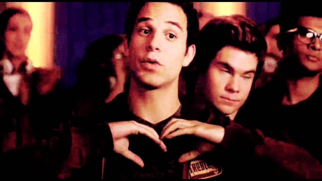 »Beca & Jesse || Pitch Perfect - YouTube