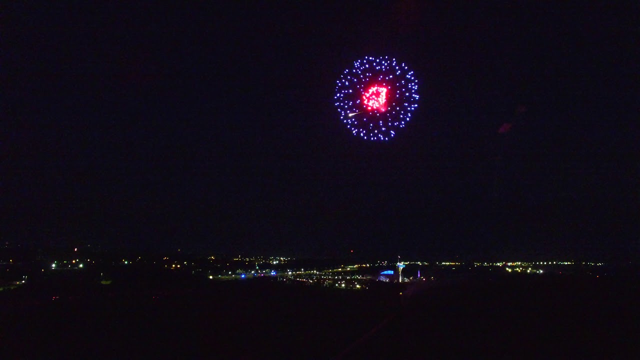 Discovery Park Fireworks 2018 (2) - YouTube