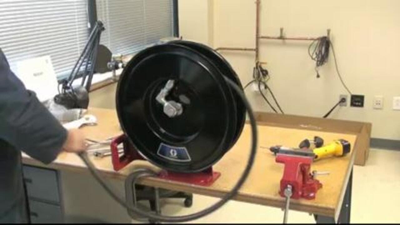 SD Series Hose Reels - Install Hose - YouTube