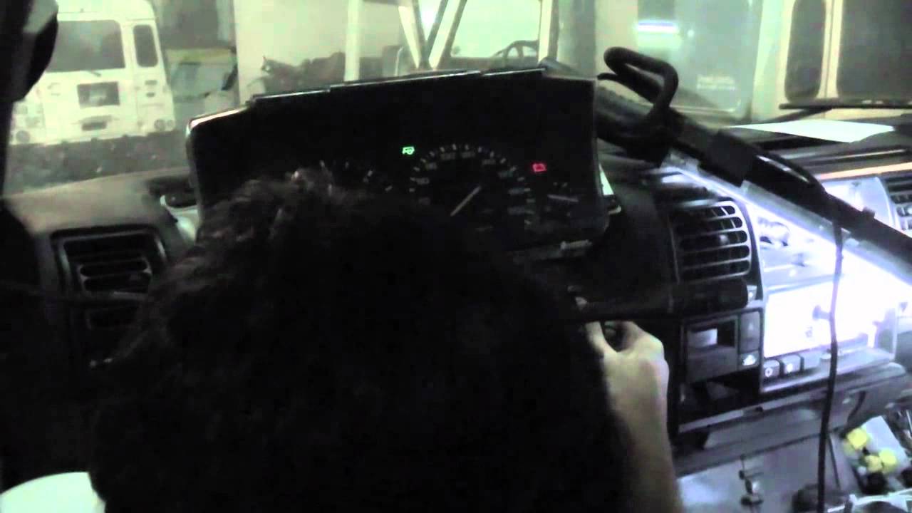 Discovery 300 TD5Inside By OffRoad Projects First Startup - YouTube