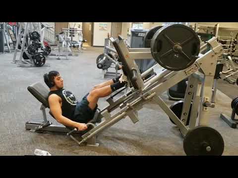 545 leg press fail - YouTube
