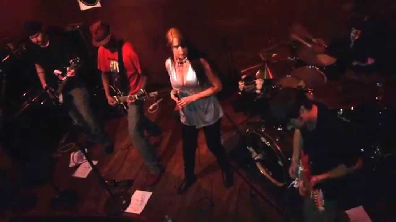 Dream On Cover_Sung by Tara Black & performed by Seeing Red - YouTube