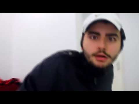 Galerici Aydın Yılan Serdarı Ofisinden kovuyor