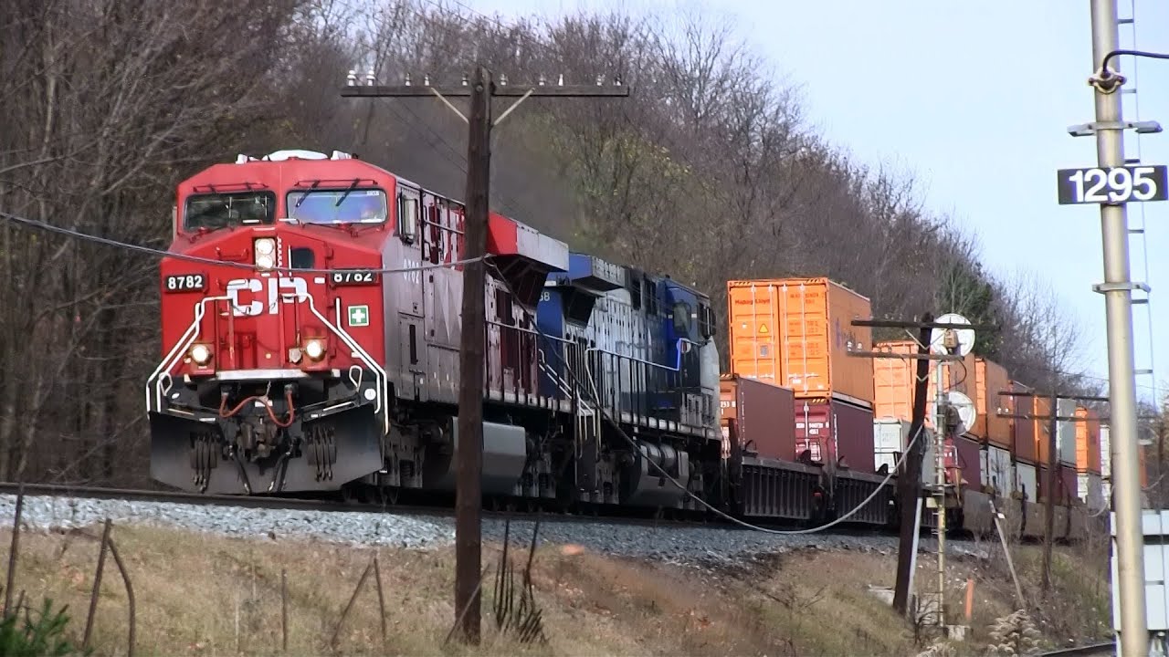 CP 8782 at Lake Joseph (28OCT2012) - YouTube