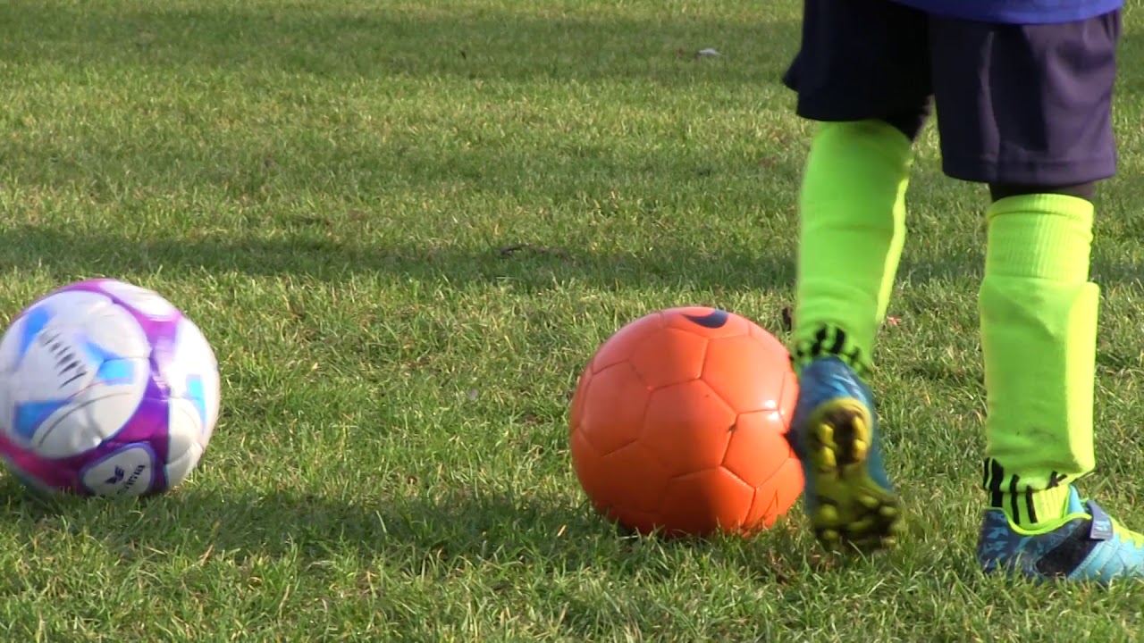 Présentation d'une session de stage de football à Woippy. - YouTube