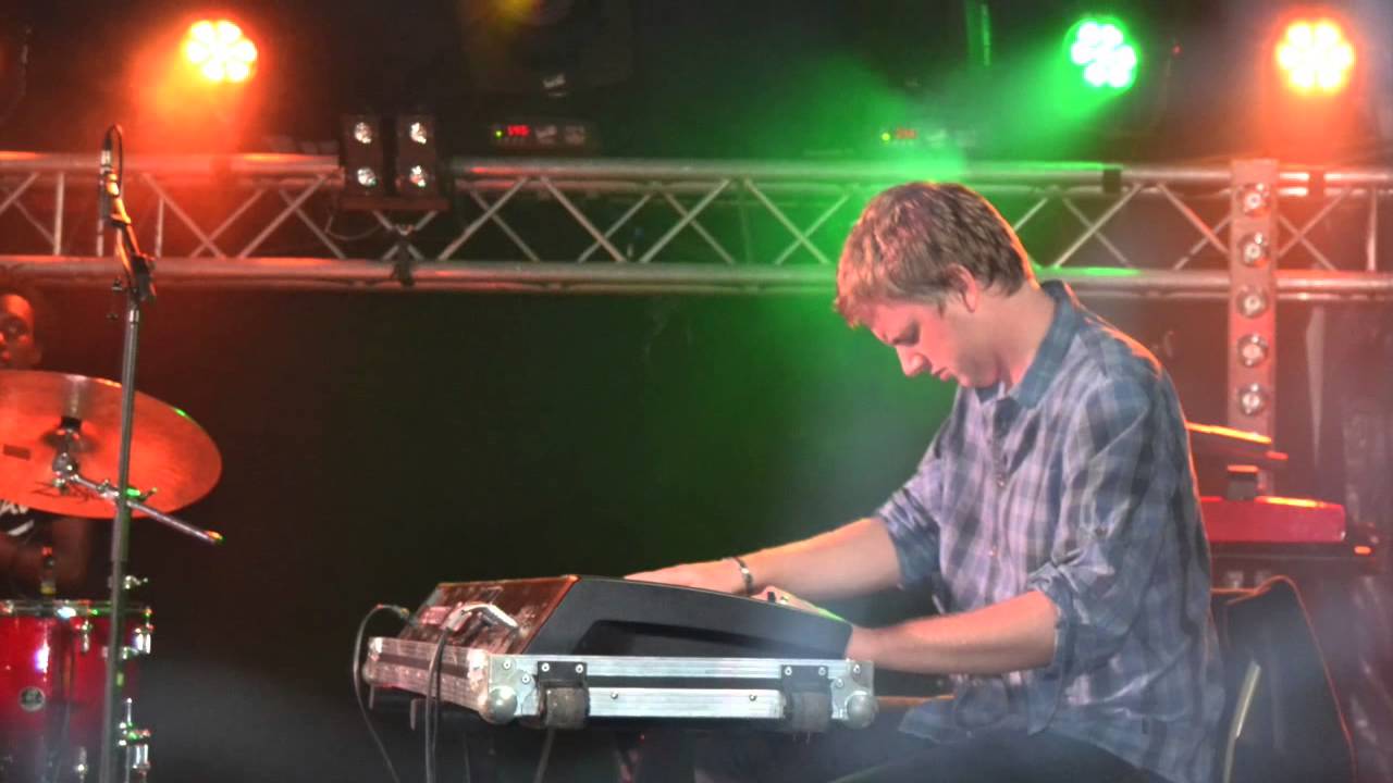 Djim Radé, Toh Nal, Gang doh, Official clip, 2014 - YouTube