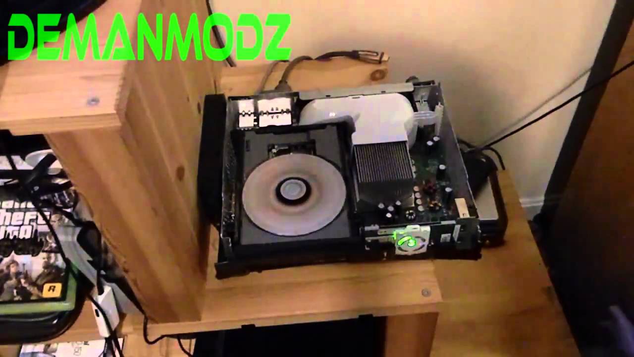 DemanModz - How to HotSwap your Xbox 360 - YouTube
