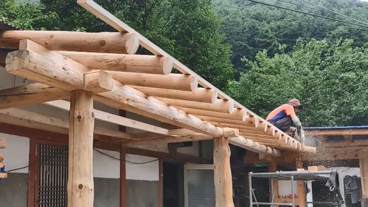 Korean hanok. Eaves extension construction. - YouTube