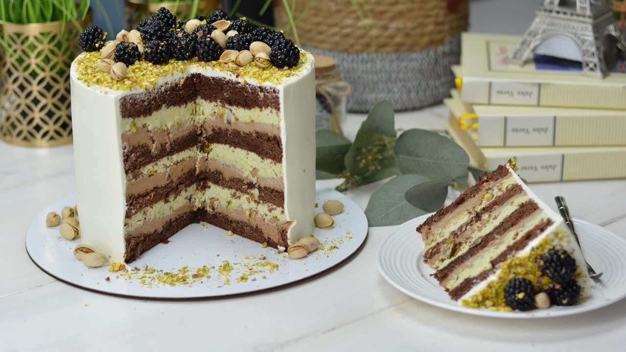 Tort cu fistic si ciocolata. Un tort deosebit pentru orice ocazii ...