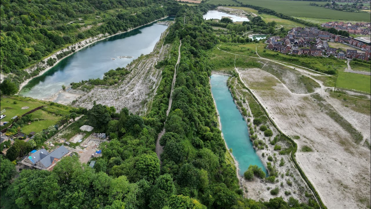 Chinnor Railway and Old Kiln Lakes - DJI Mini3Pro - YouTube