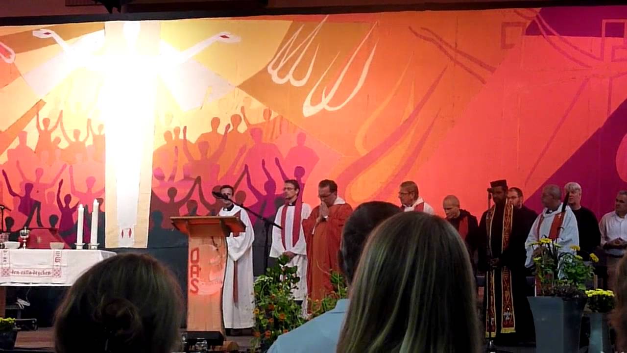 Lutheran Charismatic high mass - Kyrie and Gloria et Laudamus - YouTube