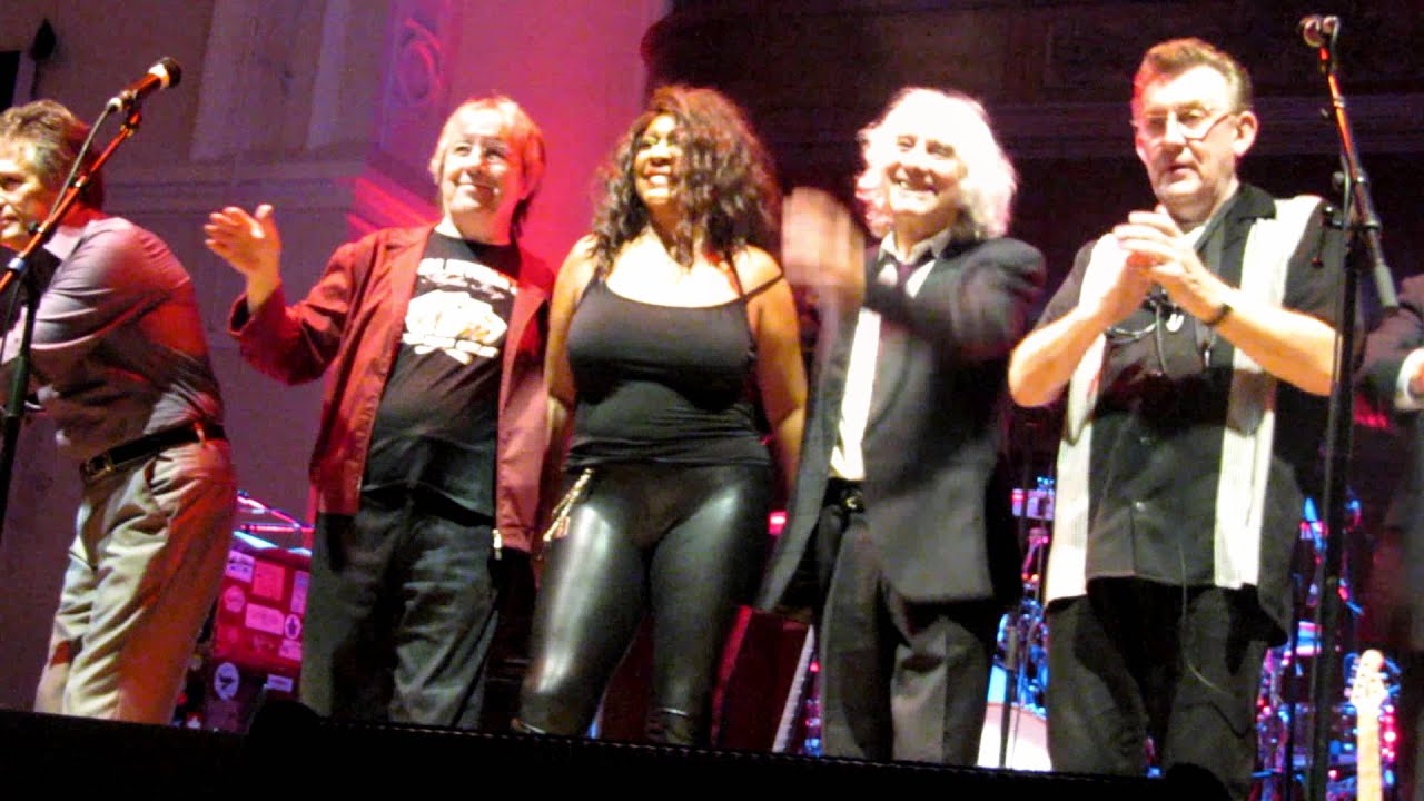 Bill Wyman's Rhythm Kings with Mary Wilson. - YouTube