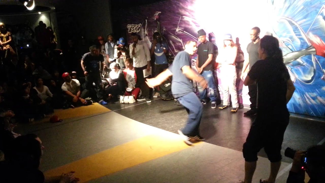 Jennga vs Kid Glyde - Funkin Stylez UK Qualifier - YouTube