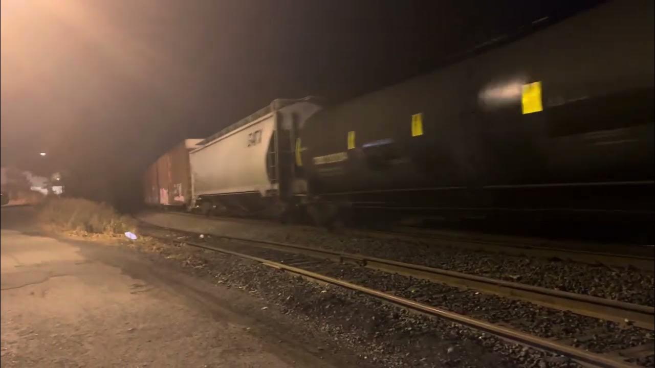 NS 1214 SD70ACe leads NS 10K through Piscataway with a Nice K5LLA - YouTube