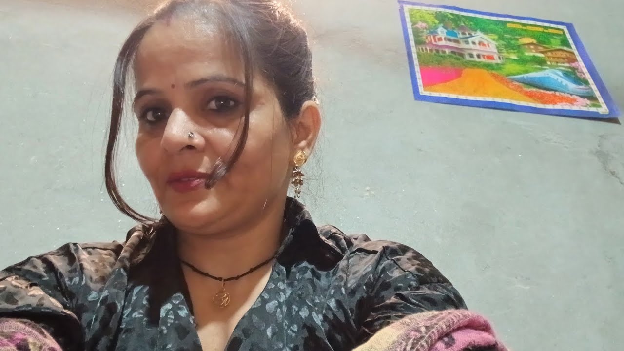 Seema Prajapati is live बार बार एक बात बोल😘 - YouTube