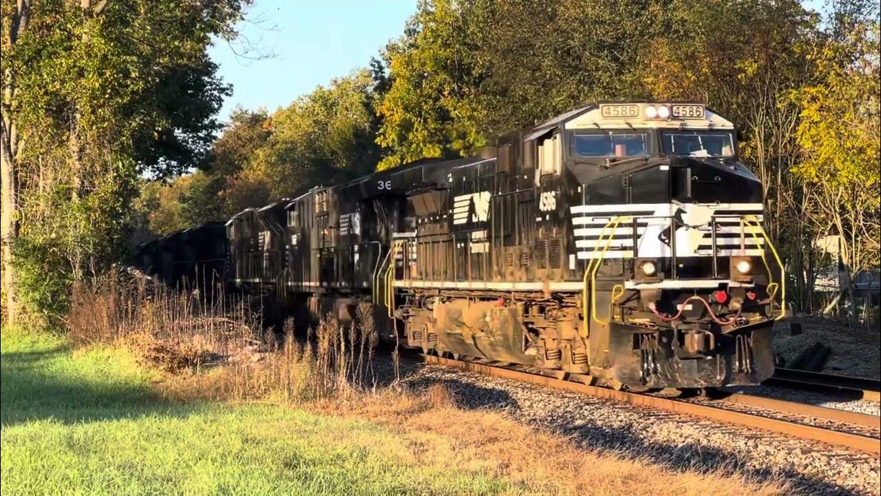NS AC44C6M 4586 w/ SD70M-2 Leads 8-Engine 126-24 on 10/24/24 - YouTube