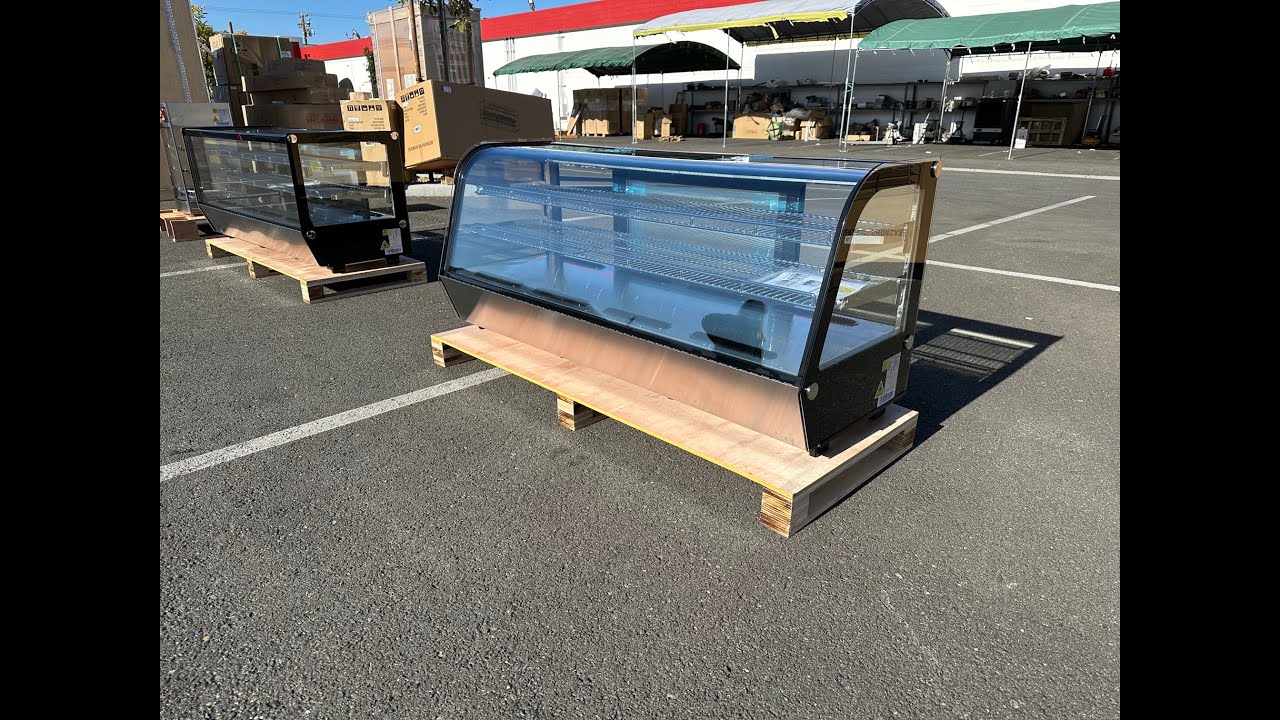 60 inches 5 ft Black Diamond Refrigerated Countertop Display Case - YouTube