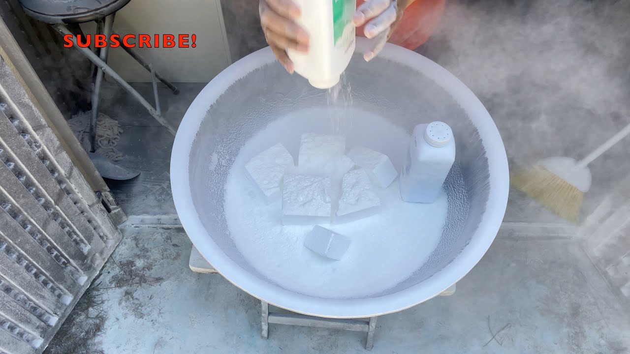 ASMR GYM CHALK & BABY POWDER PLAY WITH BONUS CLIP!! - YouTube