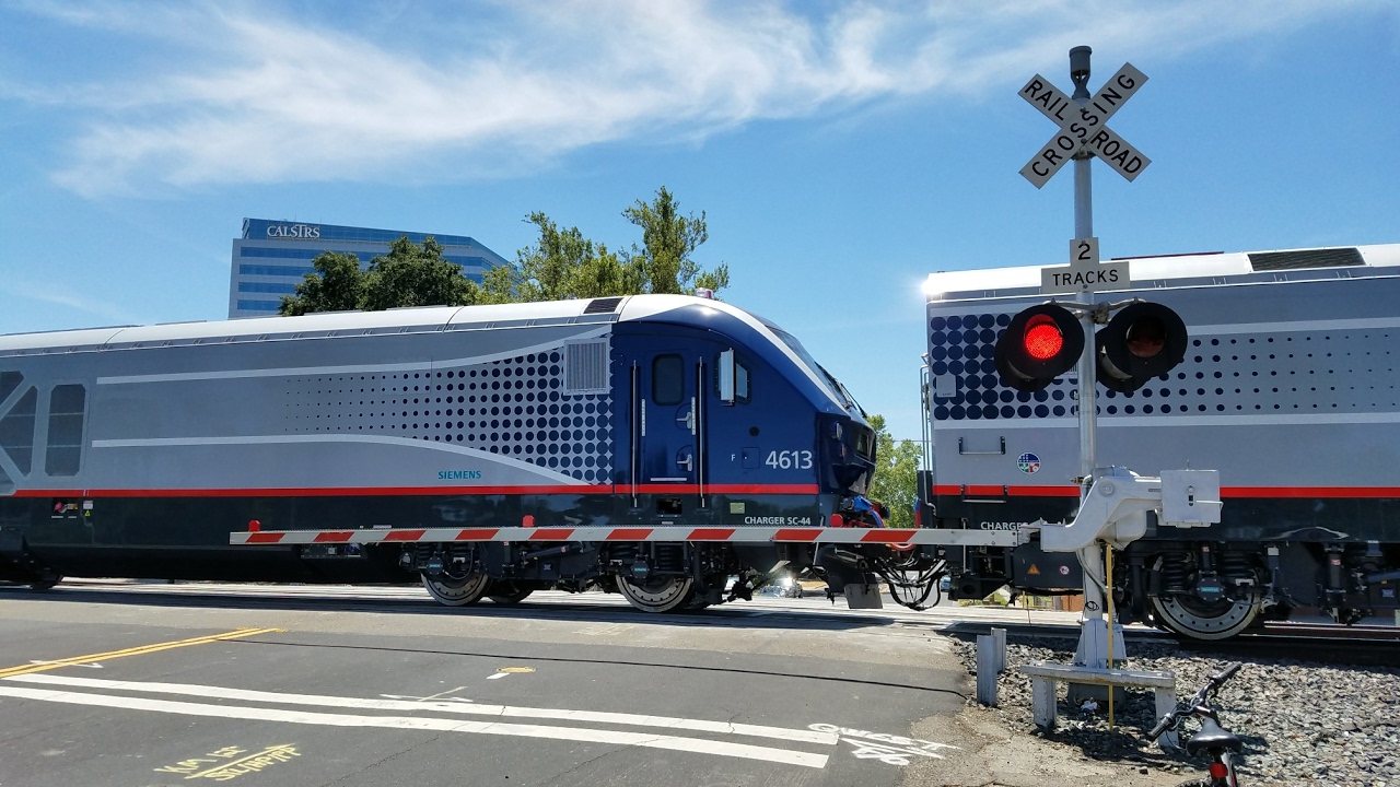 Amtrak 124 Delivering Brand New IDOT Charger Locomotives From Siemens ...
