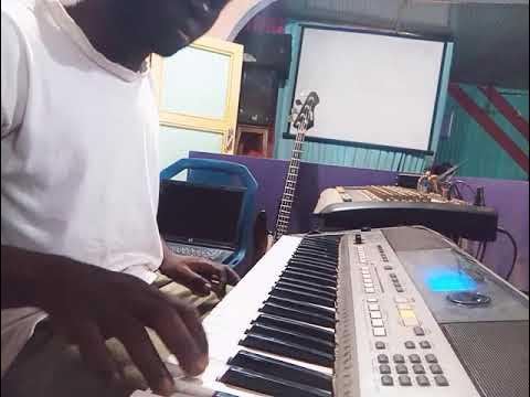 African Highlife makossa Piano grooves Keyboard Solo - YouTube