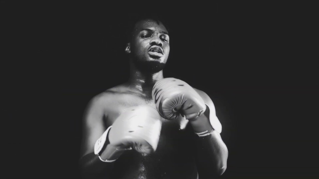 Teebo - WILL B BLACK (CLIP OFFICIEL) - YouTube