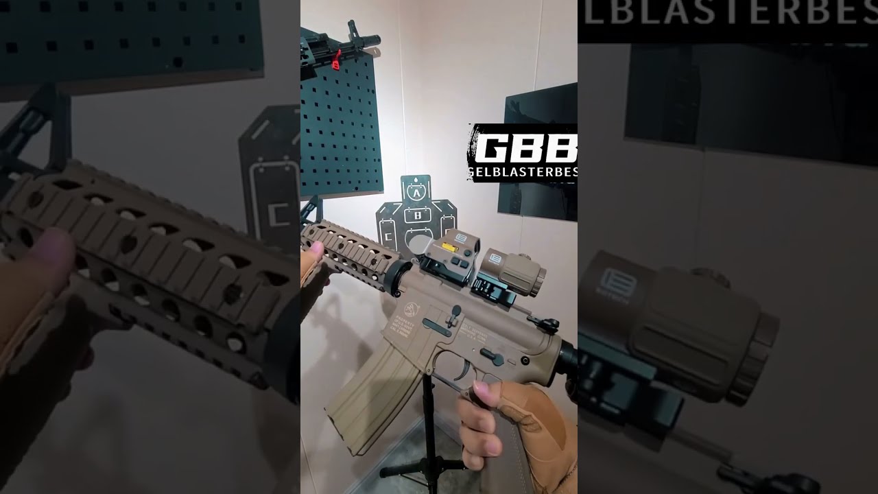 M4 & Holographic Sight - YouTube