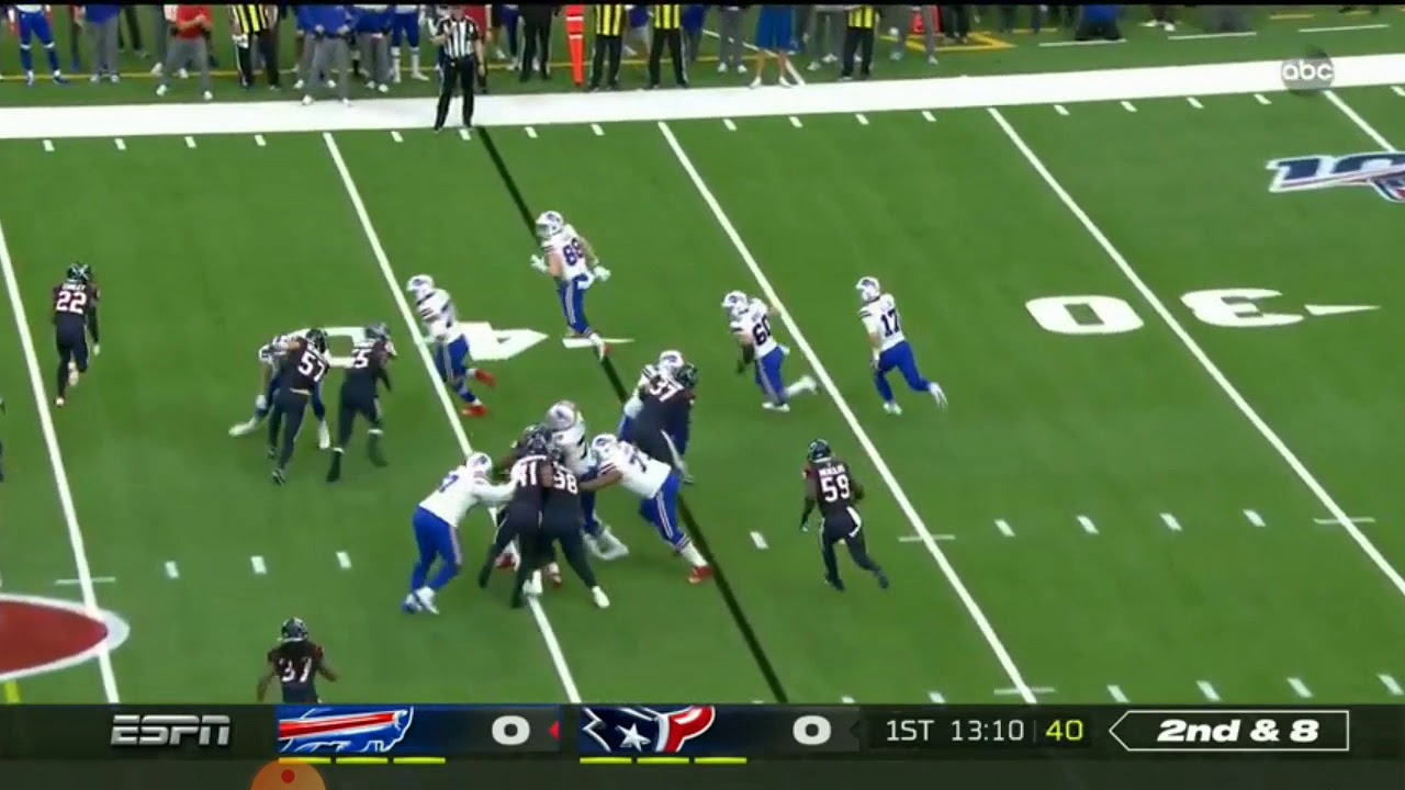 Josh Allen Runs 42 Yards On a Quarterback Sweep - YouTube