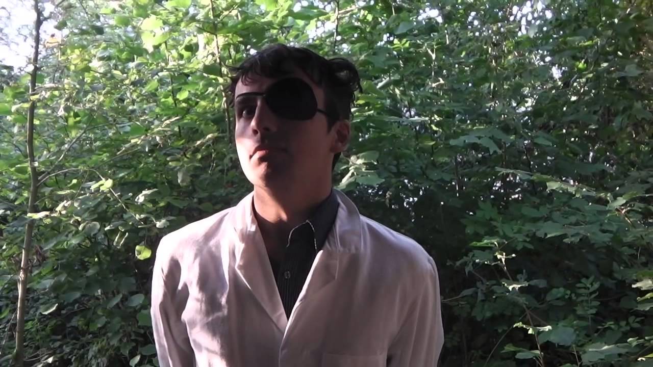 Gleebo The Alien 2 - YouTube