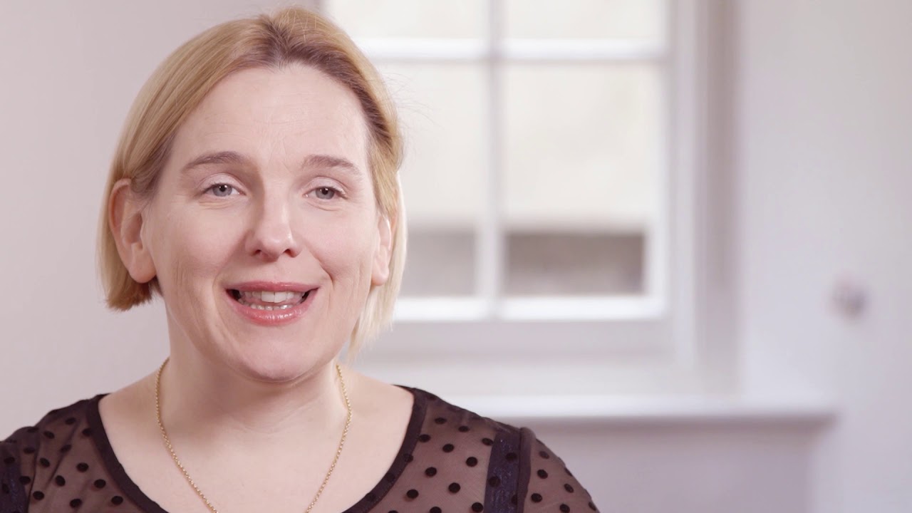 Elin Haf Davies Aparito - YouTube