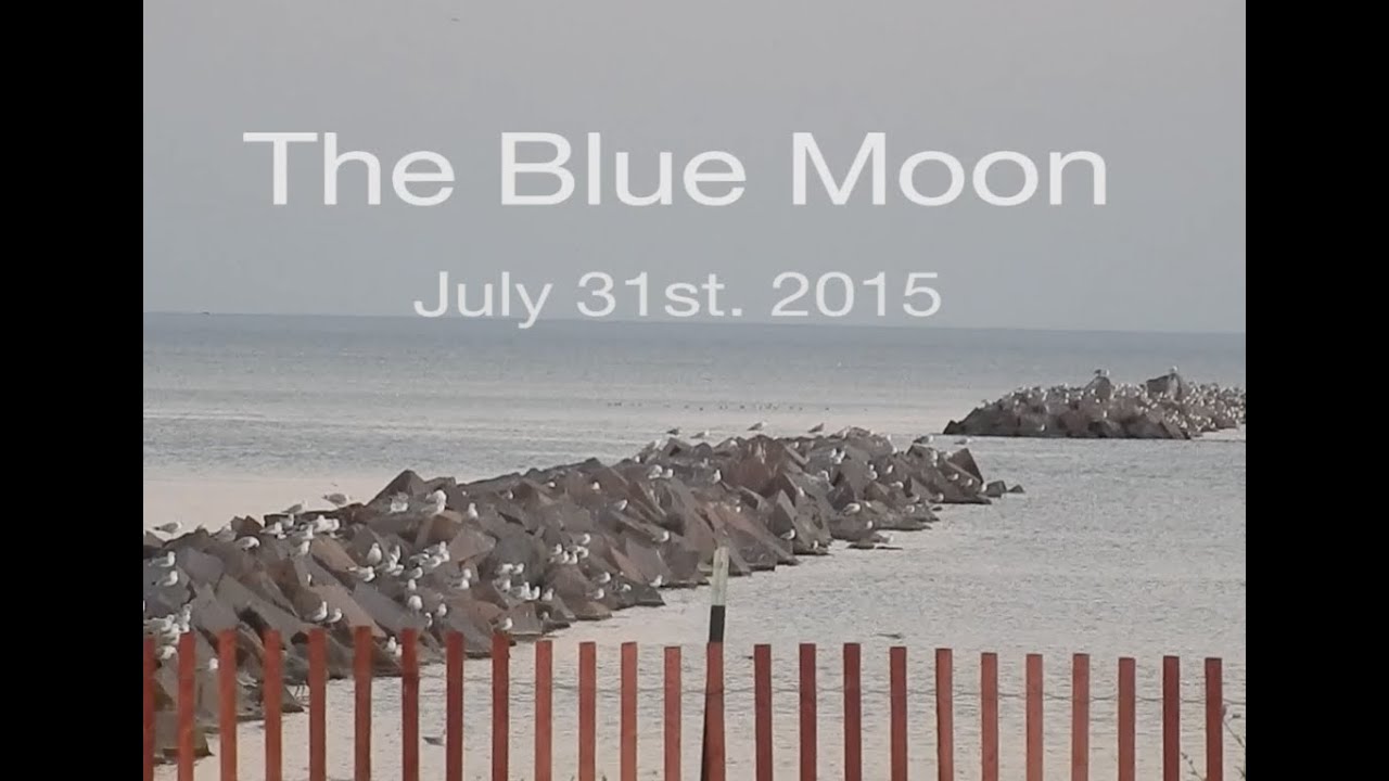 Blue Moon on Lake Michigan 2015 - YouTube